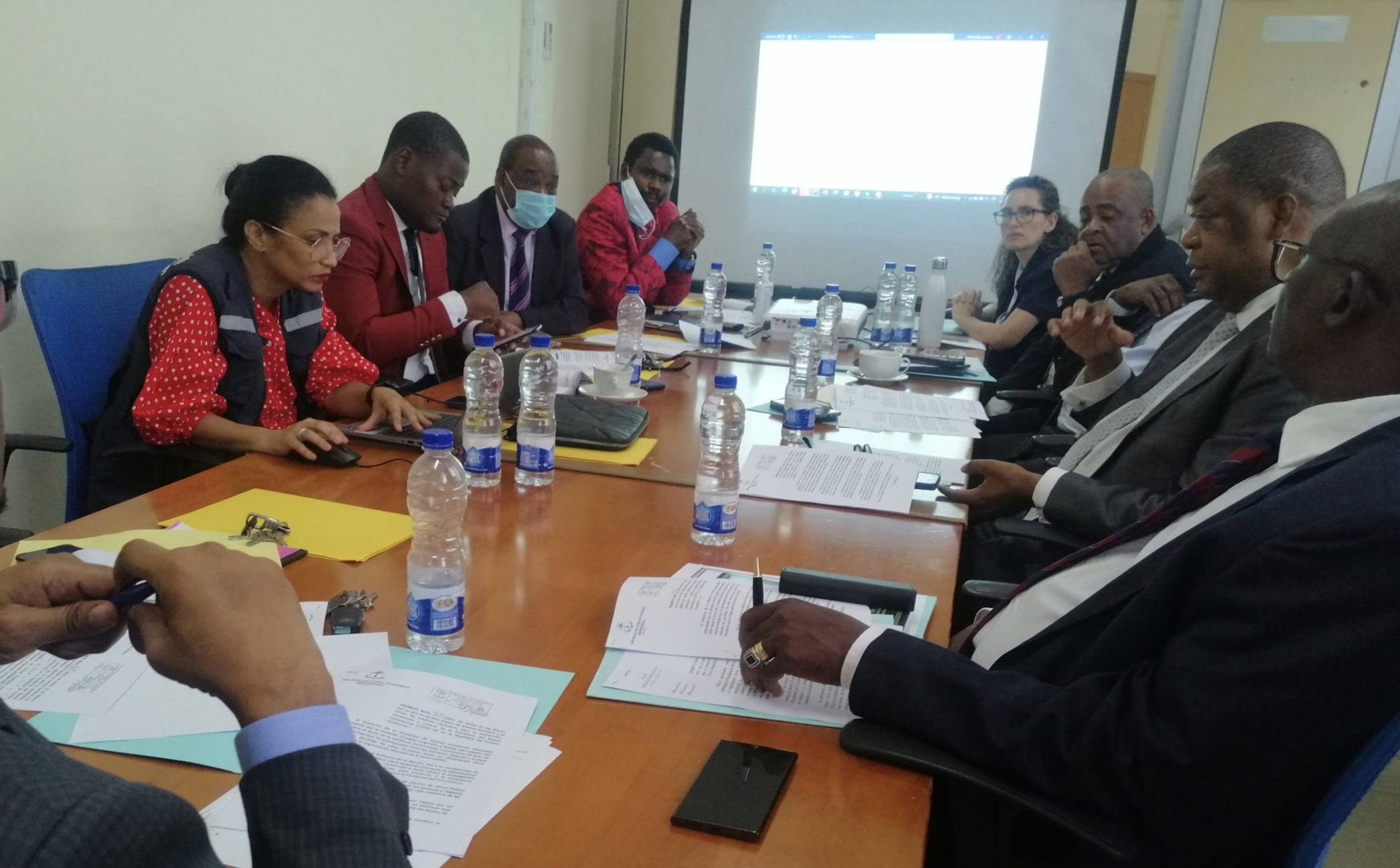 Interministerial meeting coordinated by MINSABS after the health alert ...