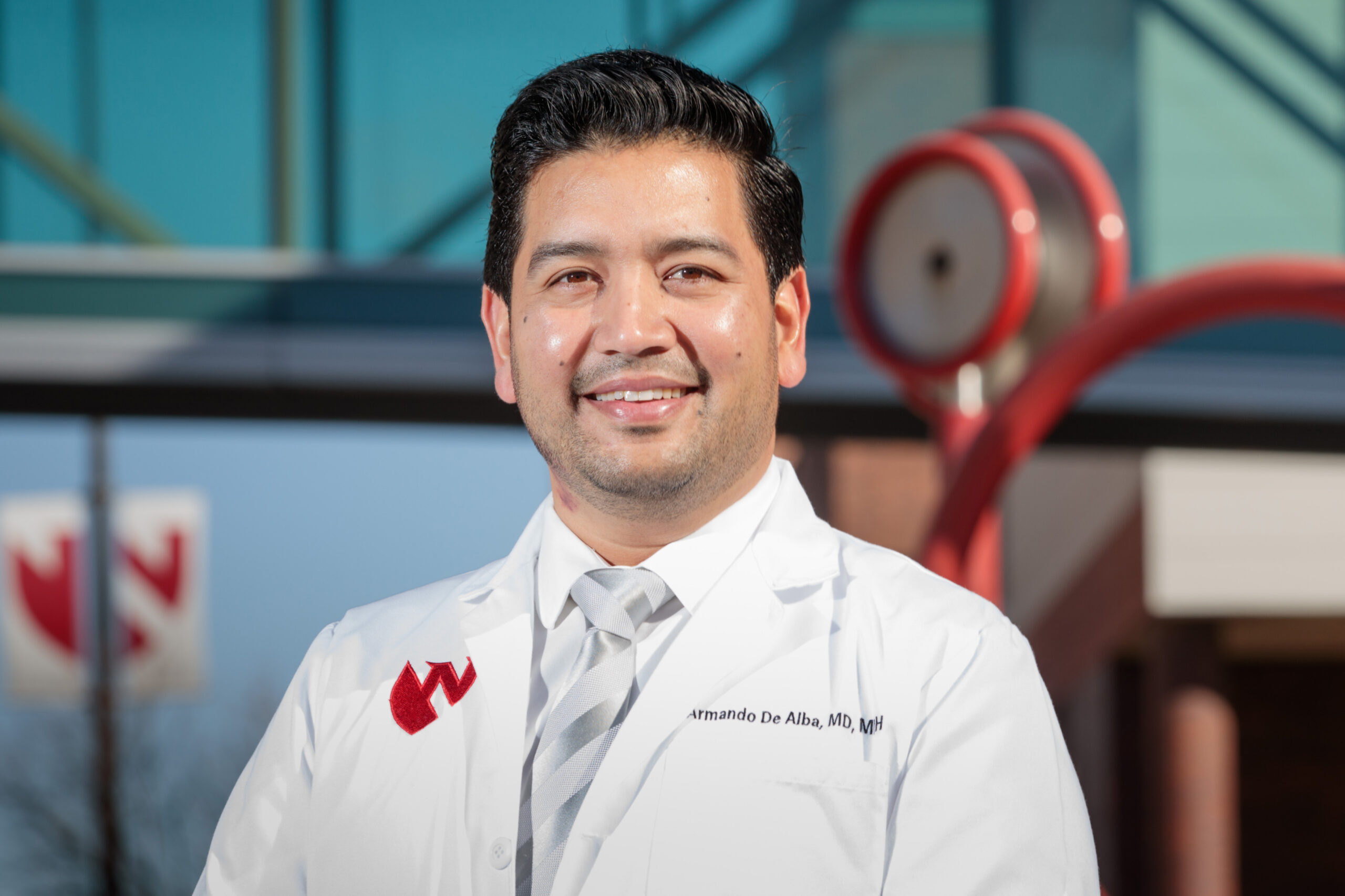Dr. De Alba named NHMA Physician of Year | Newsroom | University of ...