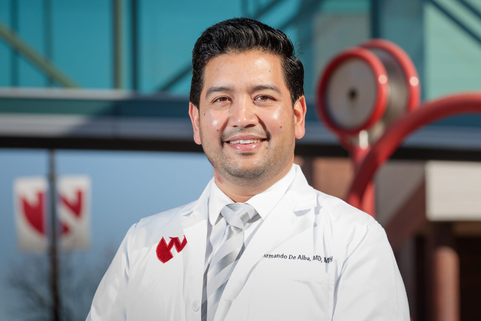 Dr. De Alba named NHMA Physician of Year | Newsroom | University of ...
