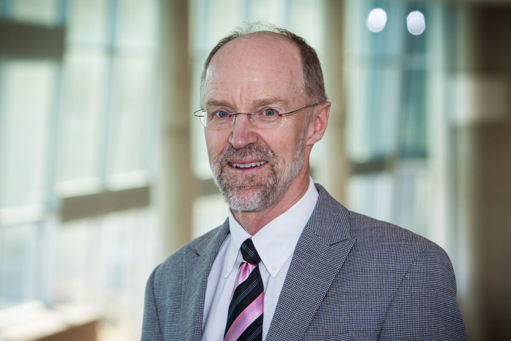 Dr. Vennerstrom honored as part of pharmacy research day | Newsroom ...