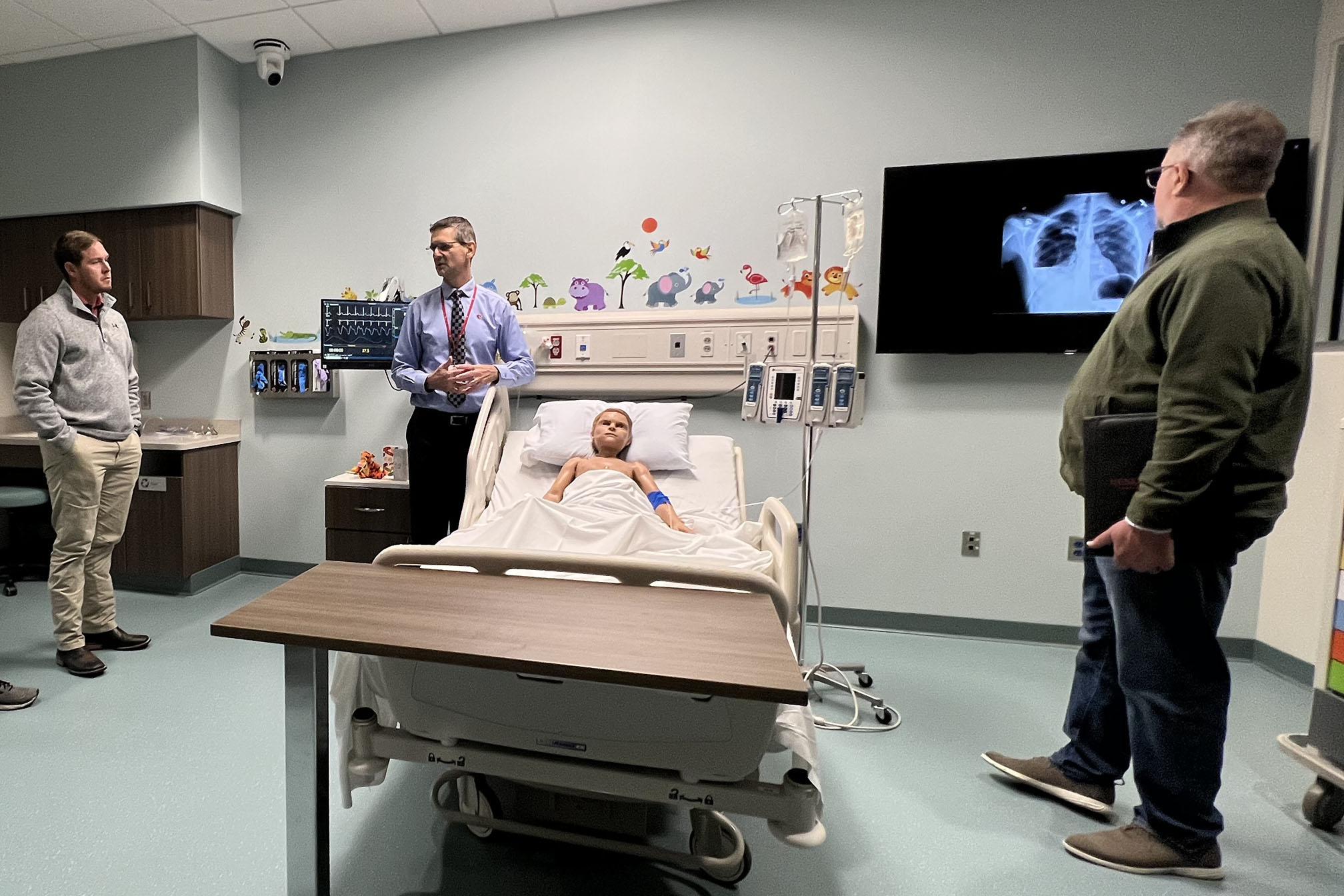 Congressional staffers tour UNMC's Davis Global Center | Newsroom ...