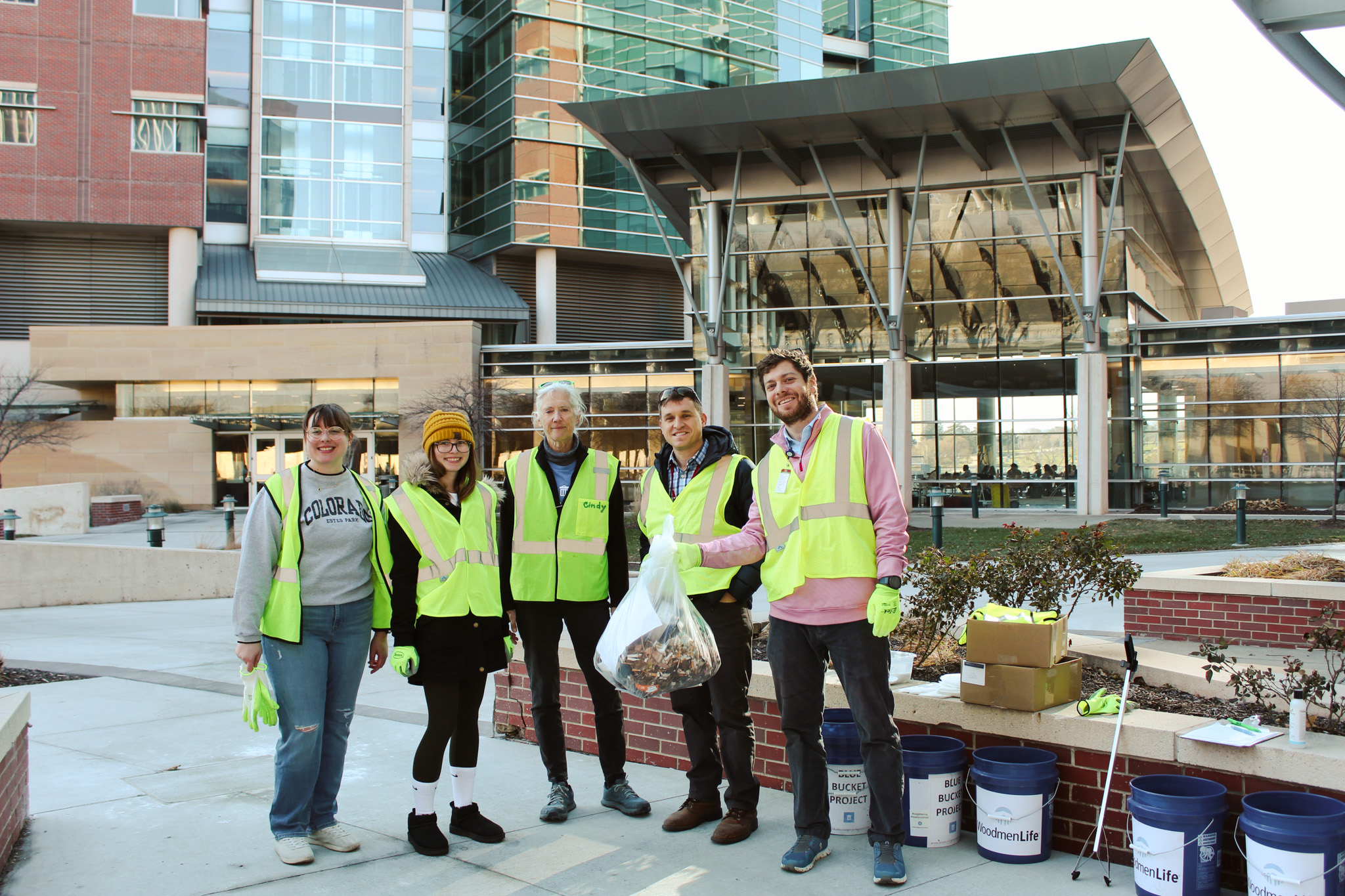 LiveGreen Ambassadors participate in campus clean-up | Newsroom ...