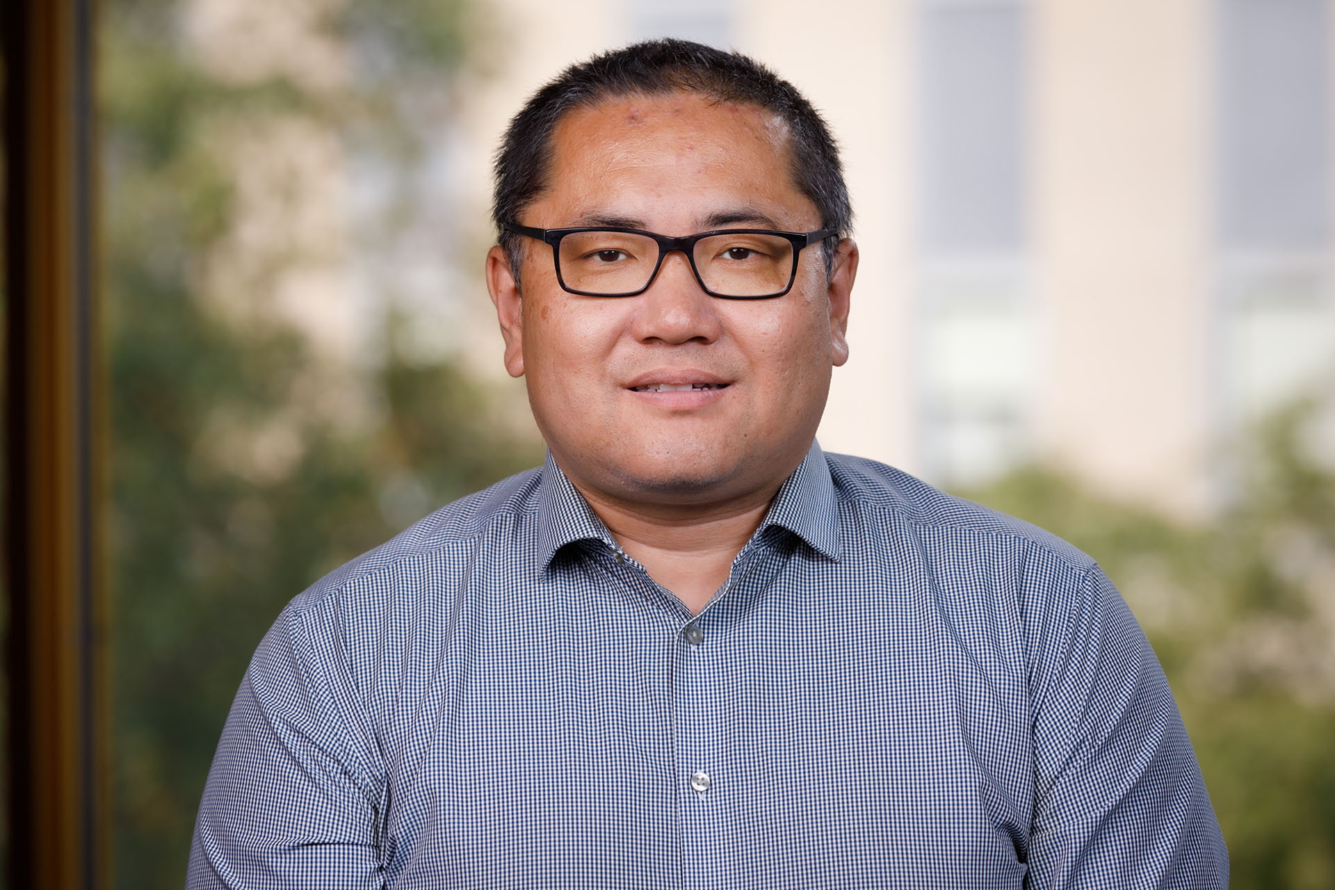 Peng Zhong, PhD, named Kinman Oldfield Scholar | Newsroom | University ...