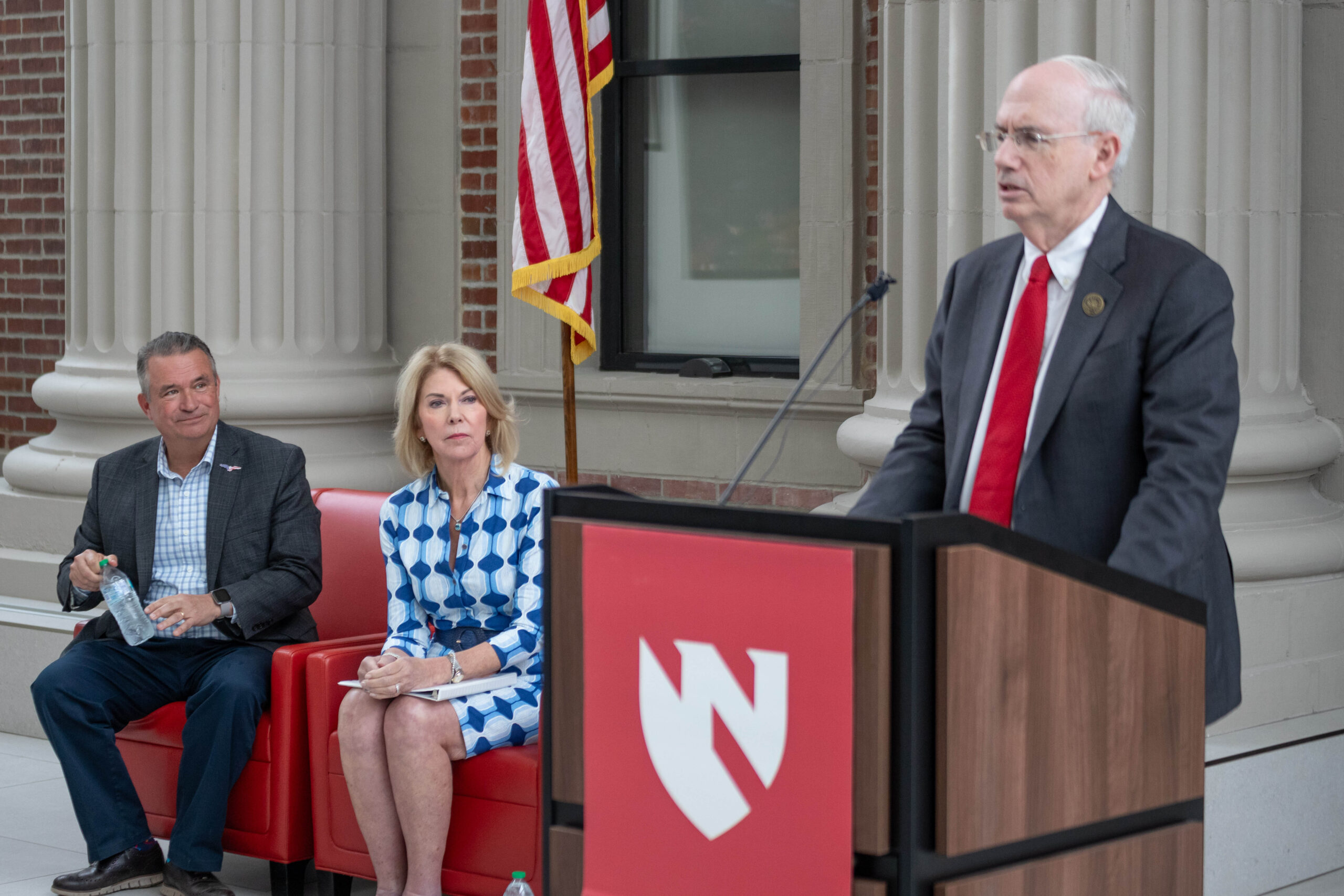 Congressman Bacon, Mayor Stothert join Dr. Gold to update bikeway ...