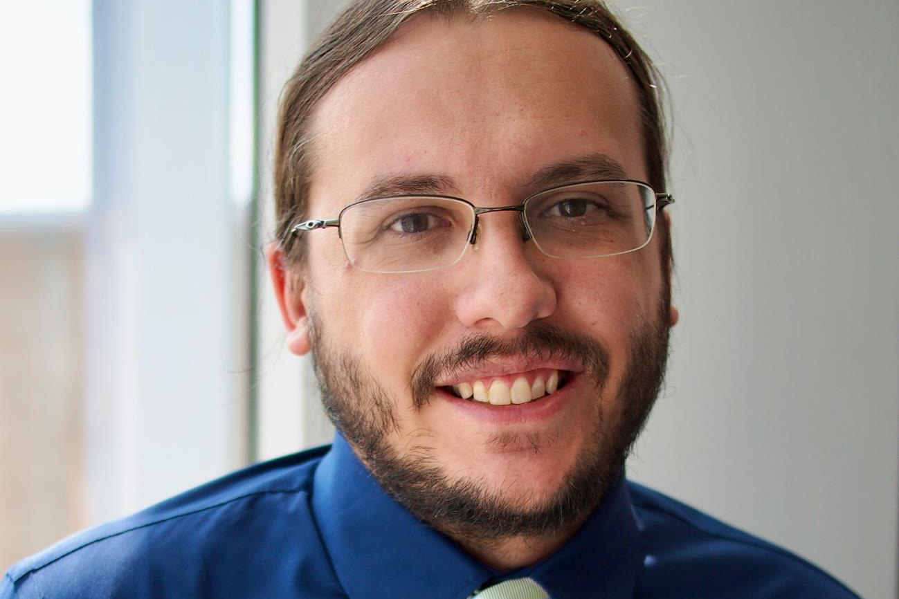 Dr. Graham receives Lupus Foundation award | Newsroom | University of ...