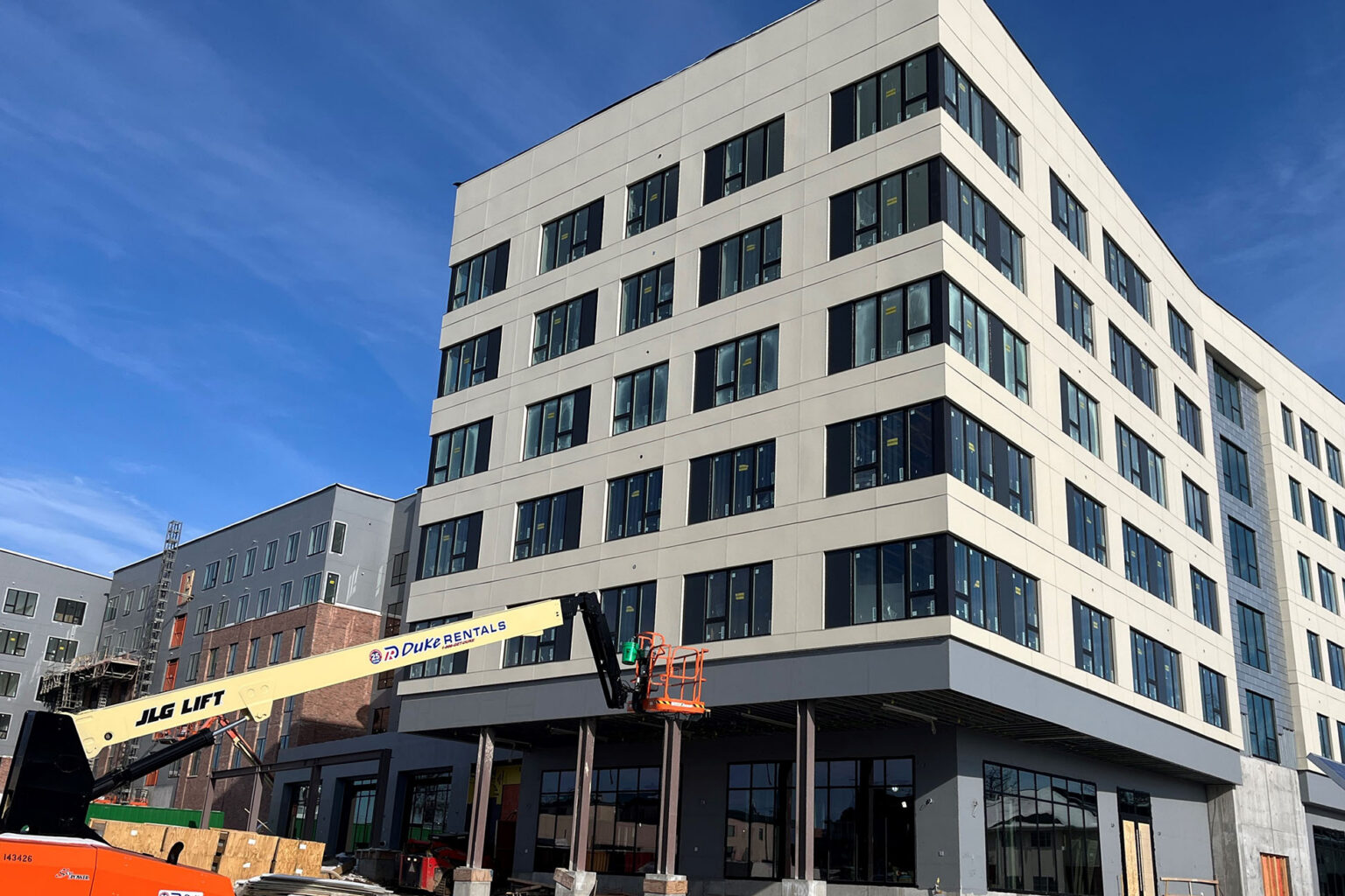 UNMC student leaders get inside look at new residence hall | Newsroom ...